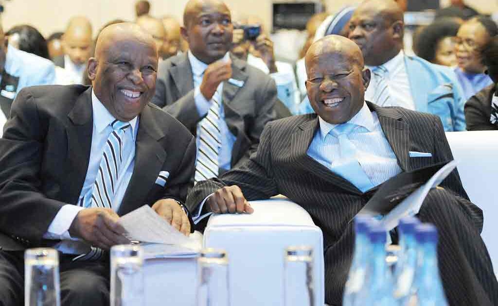 Sorrow as Mogae misses opportunity to see Masire before death ...