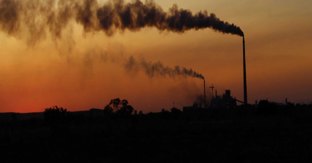 DIXON – WARREN DUMPS BCL ON GOV’T – Botswana Gazette