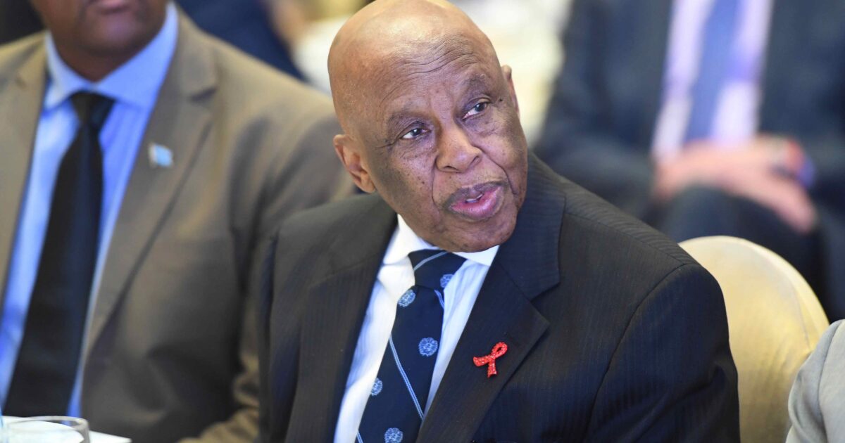 Mogae under DCEC radar for Khama docket – Botswana Gazette