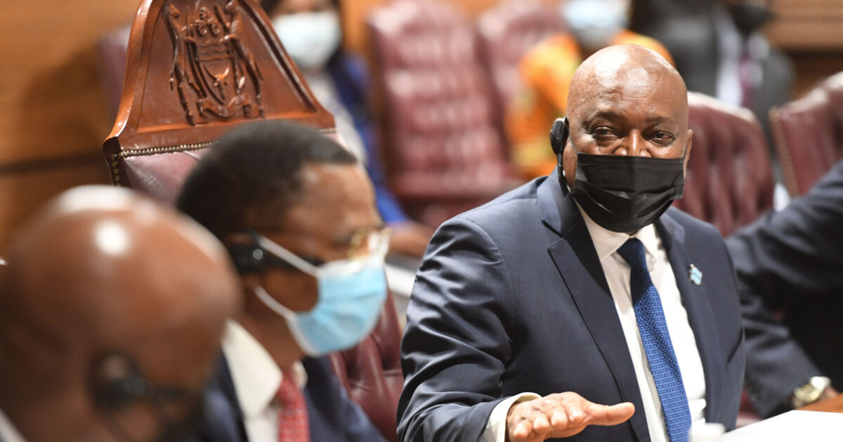 Bulela di Tswe Divides President and Vice President – Botswana Gazette